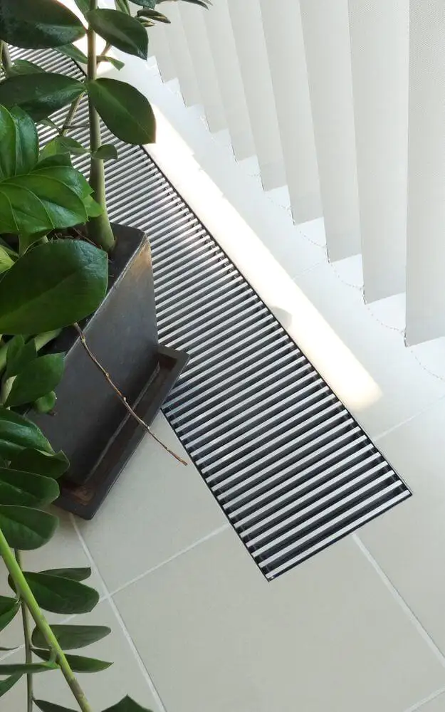 Anodised Aluminium Roll-Up Closed Profile (Satin Stainless Steel)